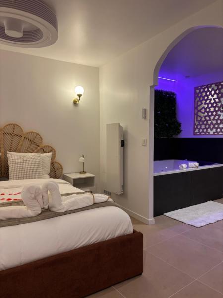 Suite Orientale Avec Baignoire Balnéo - Cagnes-sur-Mer