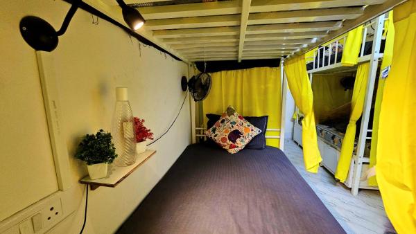 Elephant House - Heritage Hostel - Kashi Vishwanath Temple - Varanasi