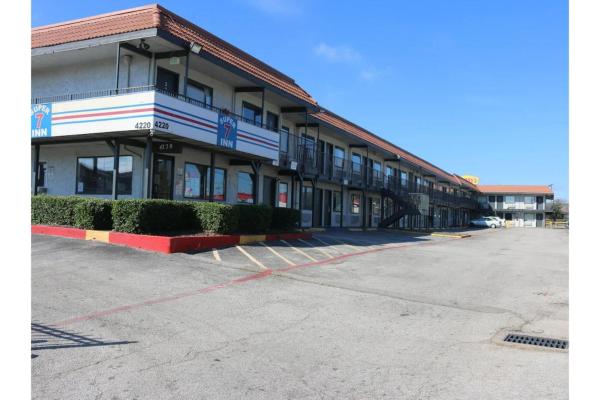 Super 7 Inn By Hotel O Dallas I 20 -