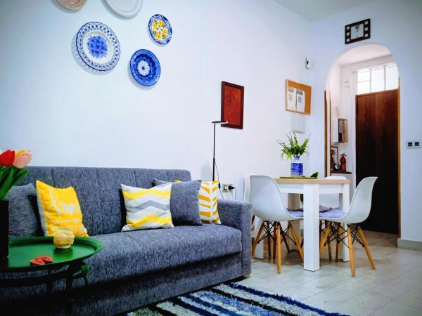 Apartamentos Lax - Almería