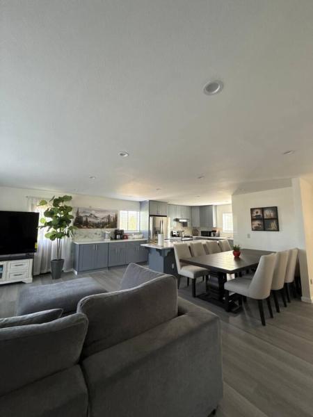 Newly Renovated Lakefront With Dock - Antioch, CA