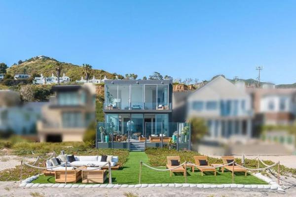 Luxury Beachfront Villa W. Stunning Pacific Views - Malibu, CA