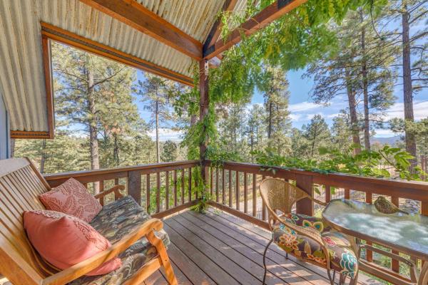 Cozy Ruidoso Cottage With Deck - 10 Min To Village! - New Mexico