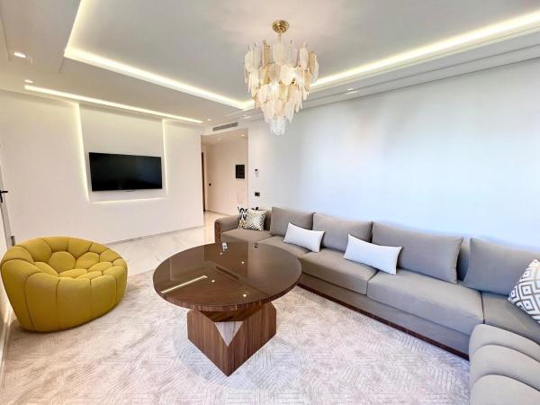 Bright Minimalist 2 Bedrooms - Beach Access - Tanger