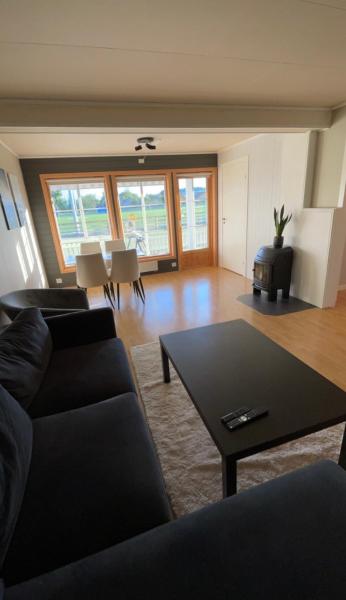 Sentral Og Romslig Leilighet På Levanger - Levanger