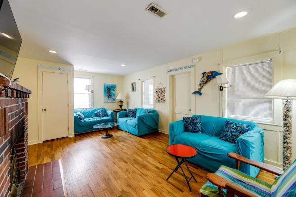 Steps To Rehoboth Beach Spacious Family Home! - Dewey Beach, DE