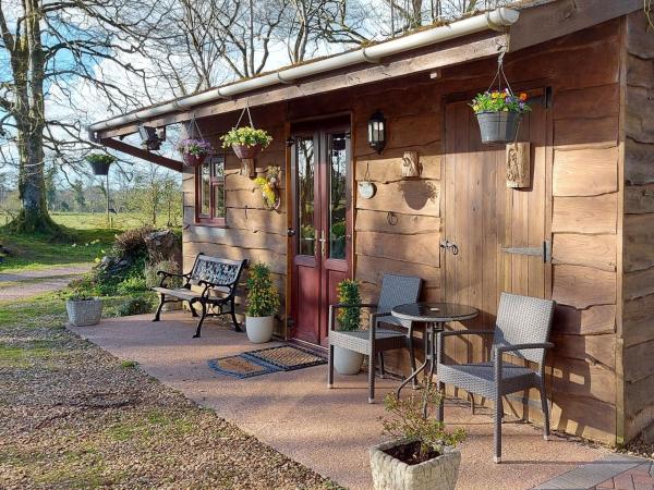 Hooked Rise Holiday Lodge - Honiton