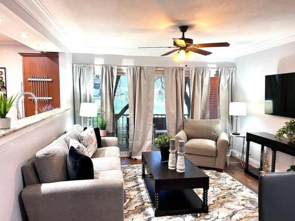Spacious 2bd Condo Grand Prairie Gp22b - Grand Prairie, TX
