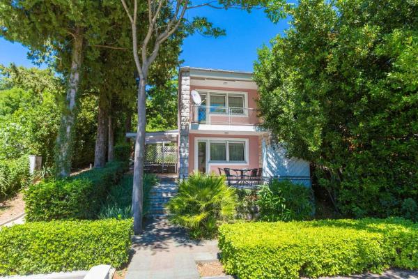 Three-bedroom Holiday Home In Crikvenica Ii - Selce