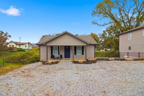 Bright And Cozy 4br Home Away From Home - Jefferson City, TN