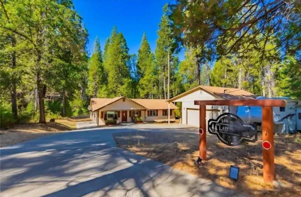 The Lady Bug Family Retreat - Mariposa, CA