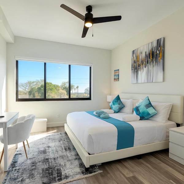 Luxury 2br With 2 Beds & Sofa, Gym, Ev Near Downtown Wpb - West Palm Beach, FL
