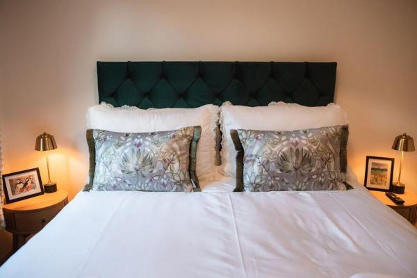 Royal Oak Court Retreat - Kirkwall