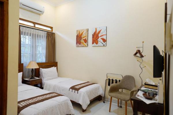 Ndalem Panembahan 12 Guest House - Mali