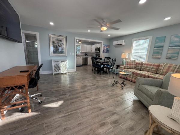 Grouper- New Remodel Entire Unit Kit Washer Dryer Upstairs 3mi To Beach - Bonita Springs, FL