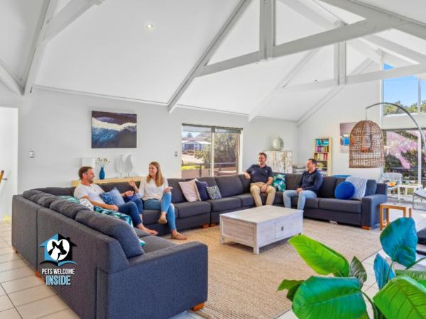 Massive Middleton Coastal Home With Next-level Arcade & Games Room - Middleton