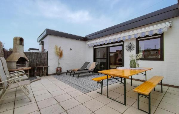 3 Bedroom Gorgeous Home In Koksijde - Lo-Reninge