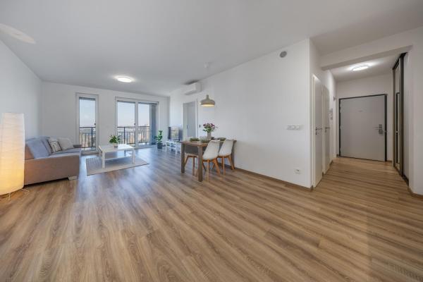 Bratislava Skylineview - Modern Apt & Free Parking - Pozsony