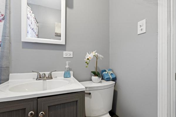 Serenity Home Free Parking & Wine - Scottsdale - Chicago