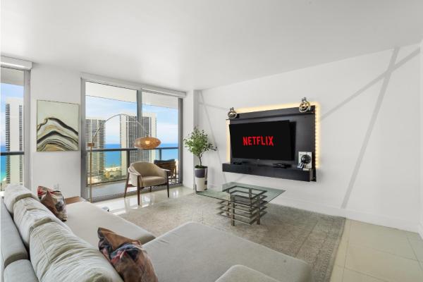 Beachwalk Resort - Vip Tower - Oceanview Unit 3 Bedroom & 3 Bathroom - Hallandale Beach, FL