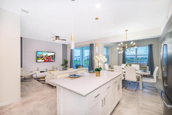 3131-202jq Storey Lake, Condo 2/2 Lake View - Orlando, FL