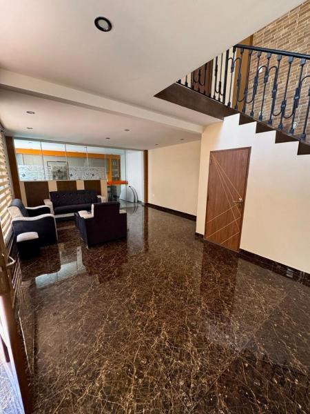 Modern, Comfortable And Convenient Space - Sucre