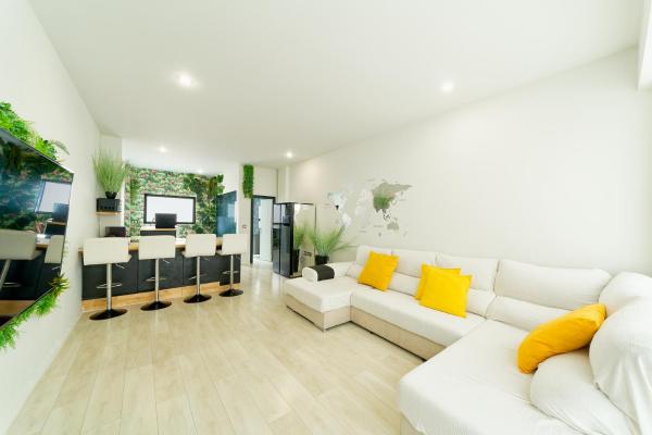 Kosta Homes - Duplex Apartment Near The Beach - Torremolinos