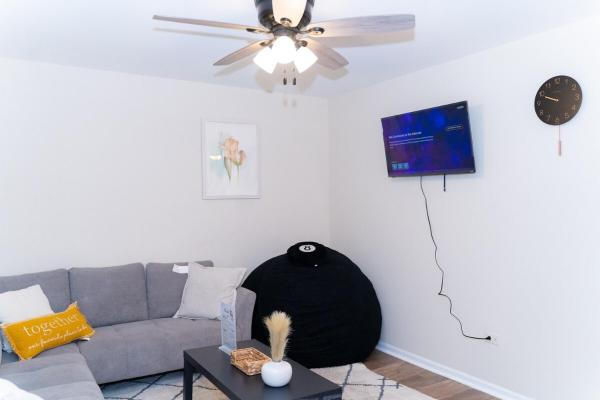 The Loft On Lake Marian - Barrington, IL