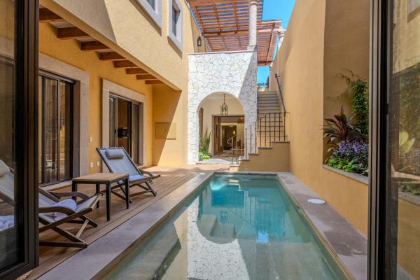 Designer Retreat In Centro Heated Pool & Views - San Miguel de Allende