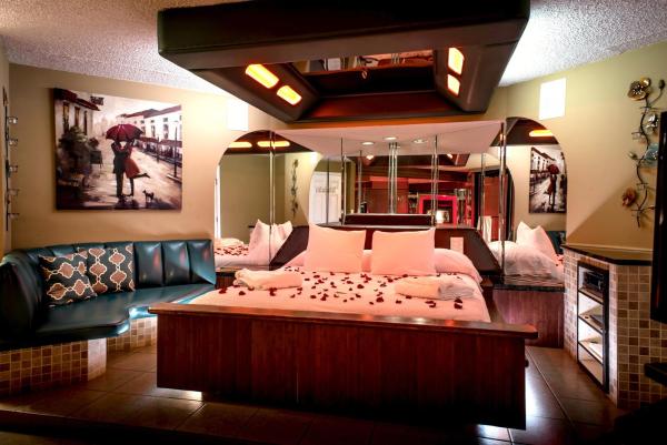 Essence Suites - Orland Park, IL