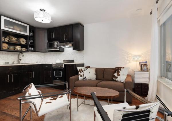 Perfect Inside Downtown Aspen Location! Romantic 1300 Ft, 4 Blocks Or 396 M, To Ajax Or Aspen Mountain - Aspen, CO