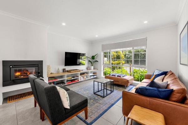 Callala Bay N Beach House - Pet Friendly With Fireplace - Australia