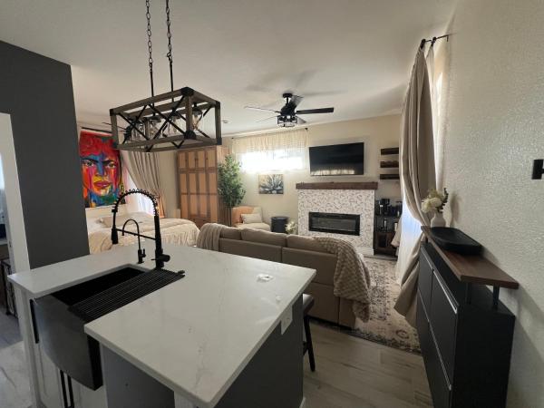 Su Casa Studio - Broomfield, CO