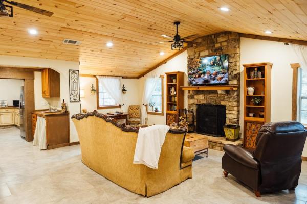 Escape To Villa Serena - Dahlonega, GA