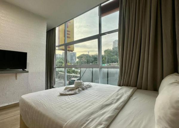 Swing & Pillows - Kl City Kuchai Lama - Seri Kembangan