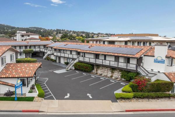 Days Inn By Wyndham Monterey Downtown - Pacific Grove, CA