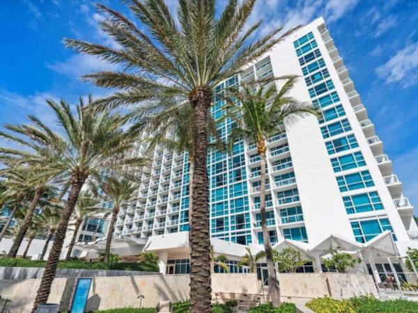 Villa Seafoam - Miami Beach, FL