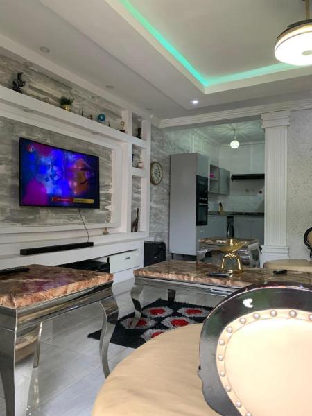 2bdr Cbd Apt - 24hrs Power, Security, 5mins To Airport - Nigeria