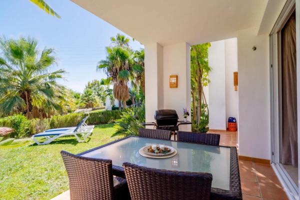 The Lagoon Apartment- Free Lagoon Access - Casares