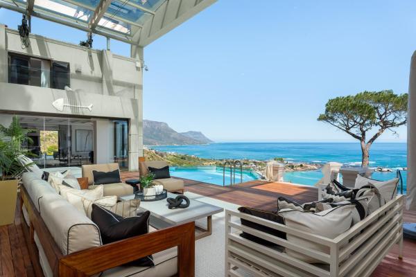 Breathtaking Villa, Sea & Mountain Vistas - 캠스 베이