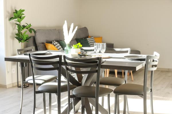 L'appart 1952 - Proxi Ciné Et Port - Parking - Dole