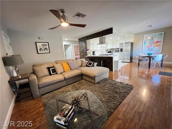 T-designed To Enjoy!. Best Vacation - Las Vegas, NV