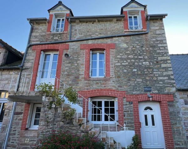670 - Belle Maison En Pierre – Parfaite Pour Partager Des Moments En Famille - Erquy
