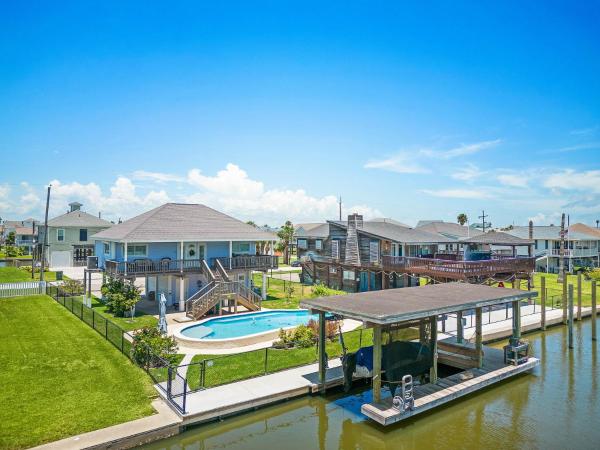 Purple Pelican Paradise - Galveston, TX