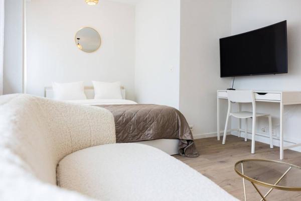 The Mini Minimalist Free Parking - Lausana