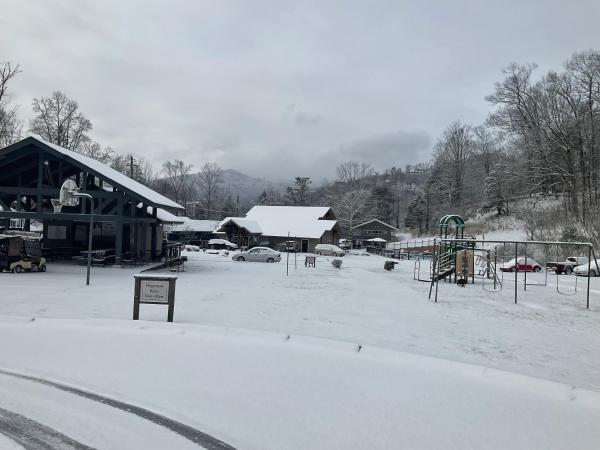 Carr's Northside Hotel And Cottages - Gatlinburg, TN