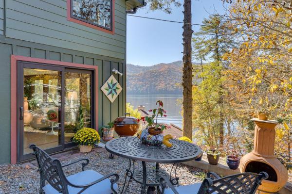 ‘Casa Alcoa’ Mtn-view Apt Over Santeetlah Lake! - Robbinsville, NC