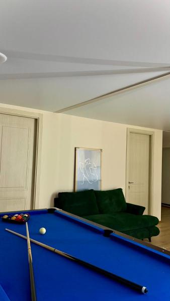 Redline Hostel & Pool Bar - Georgia