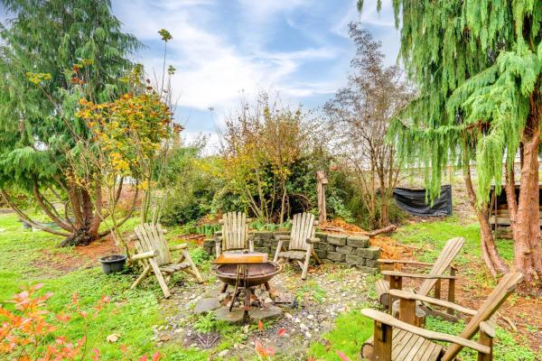 3 Blocks To Dtwn! Cozy Sedro-woolley Retreat! - Sedro-Woolley, WA