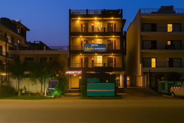 Hotel Admire Expressway - Faridabad